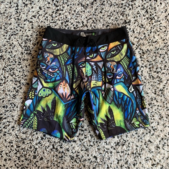 Volcom | Shorts | Volcom Modtech Mens Board Shorts Abstract Art Print ...